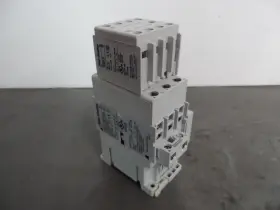 100-C30 ALLEN-BRADLEY Contactor